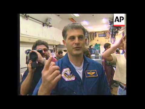 RUSSIA: US ASTRONAUT DAVID WOLFE IS TO REPLACE MICHAEL FOALE ON MIR ...