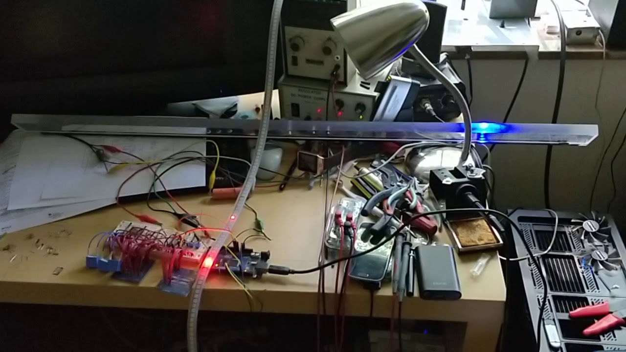 Lorenz chaos in XY leds with colors from Z - YouTube