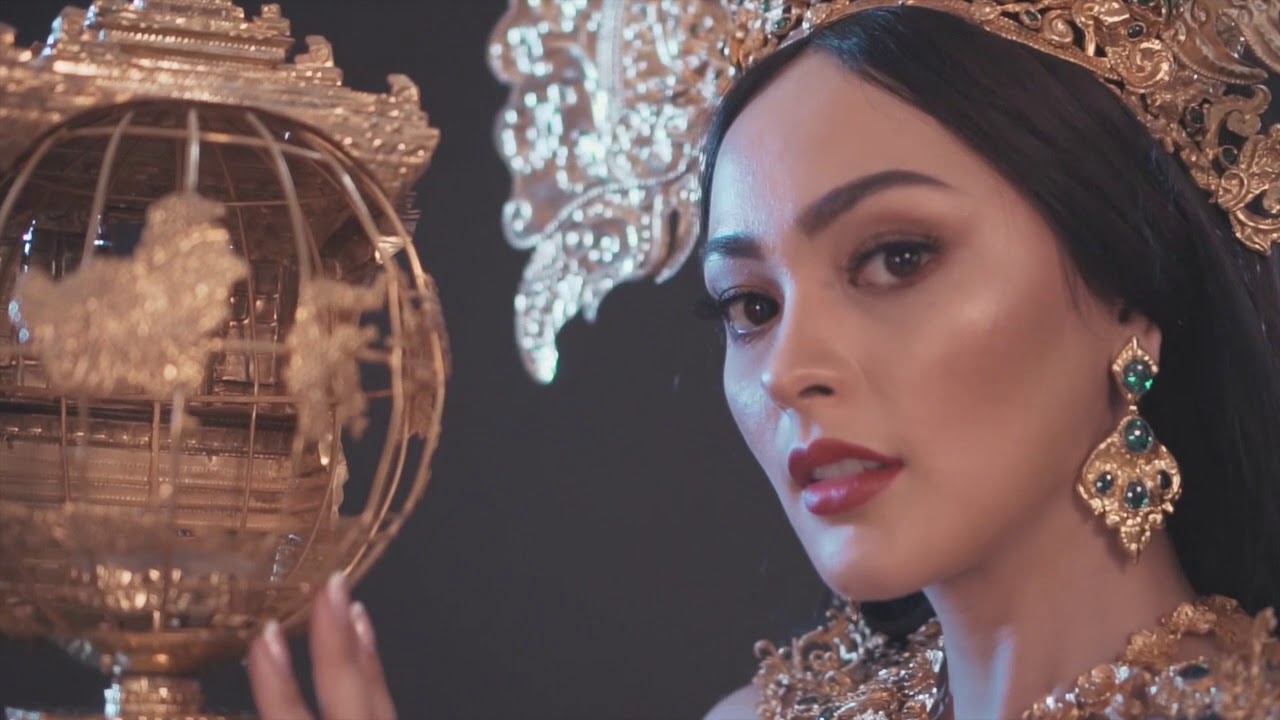 National Costume Jolene Miss International Indonesia 2019 - YouTube