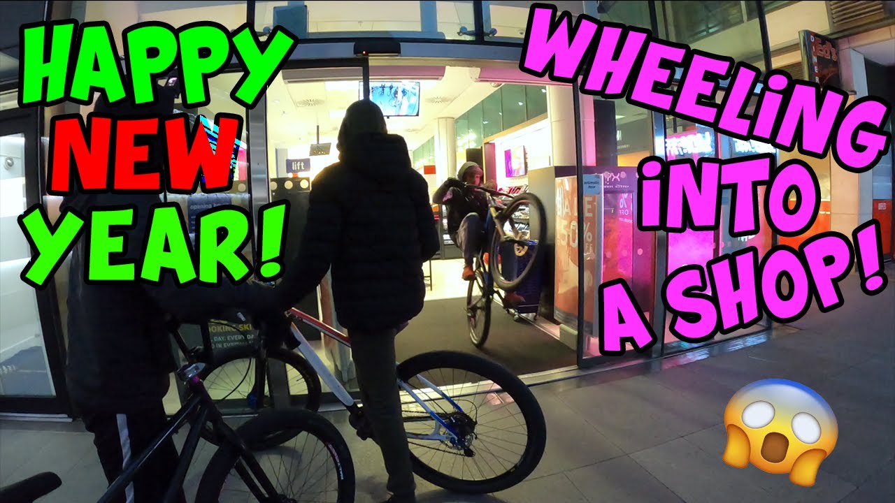 THE FIRST VLOG OF 2020! - YouTube