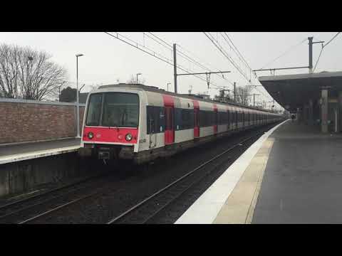 MI84 à Chatou-Croissy sur le RER A - YouTube