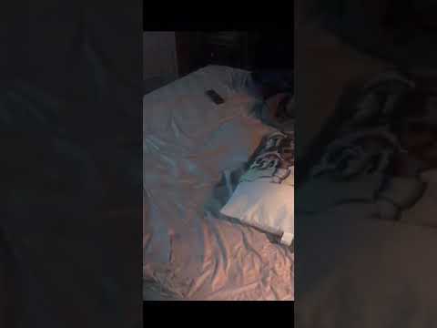Guy recorded a ghost moving under his bed sheets - YouTube