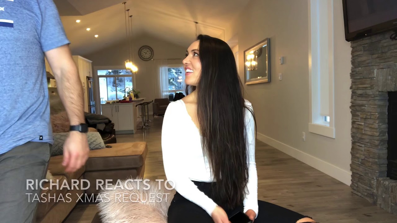 Richard reacts to Xmas duet request - YouTube