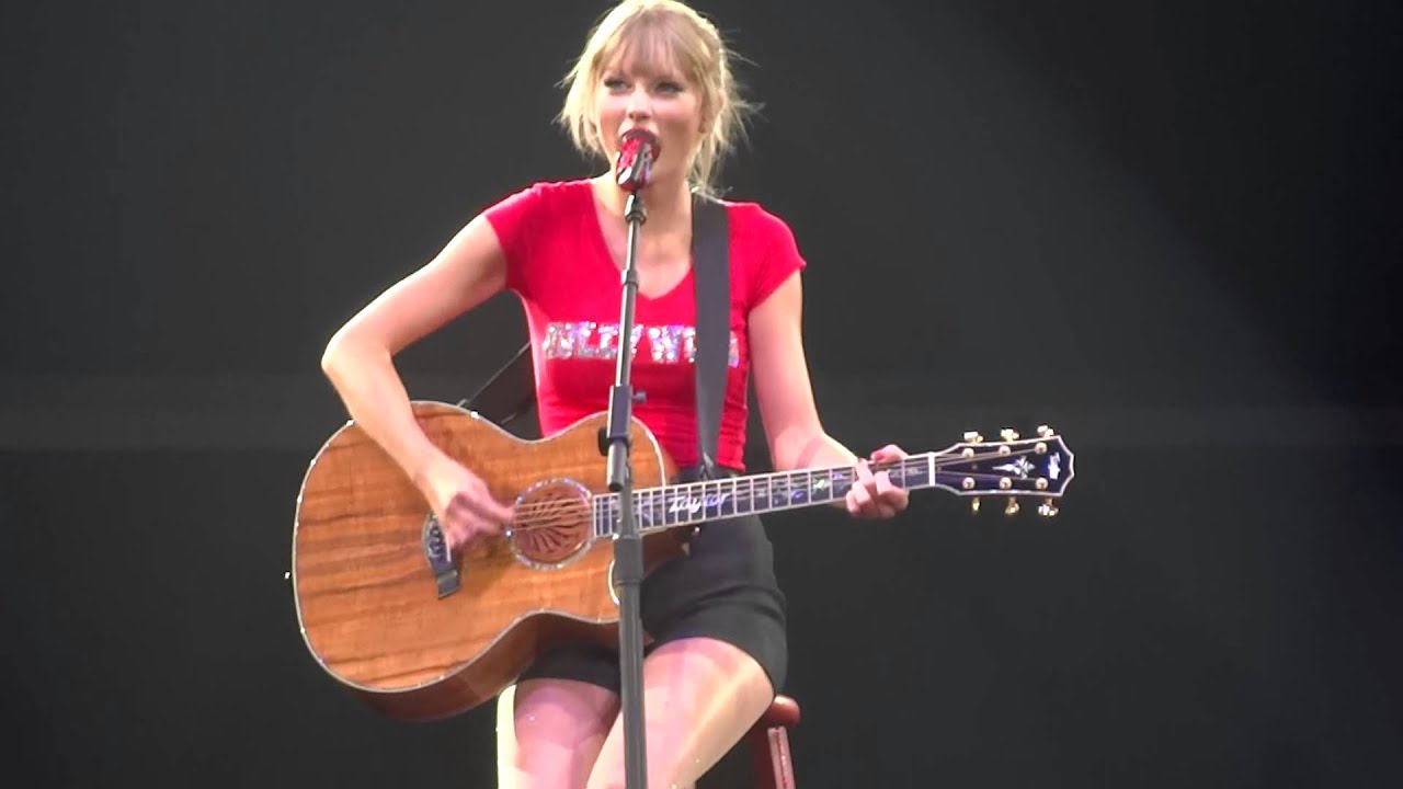 Taylor Swift "Begin Again" Red Tour Staples Center 8/23/13 - YouTube