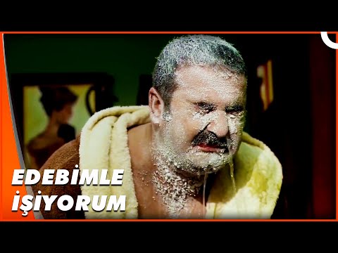 Diablo, Fikret'in Suratına İşiyor | Kutsal Damacana