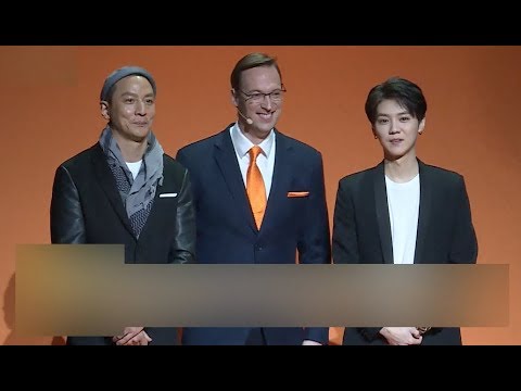 Chinese-American Actor Daniel Wu Shows Up in Shanghai