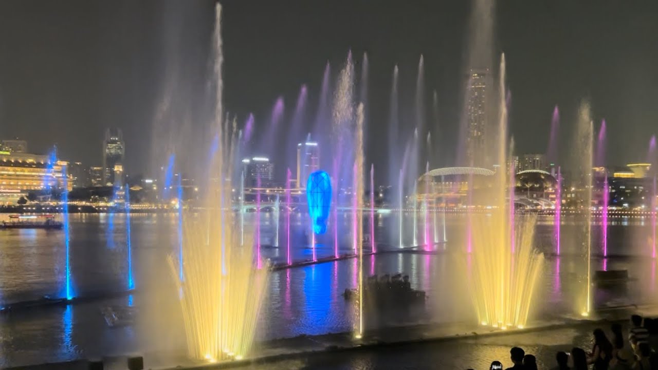Night Light Show | Singapore 🇸🇬 | Marina Bay Sands | 8pm Light Dance ...
