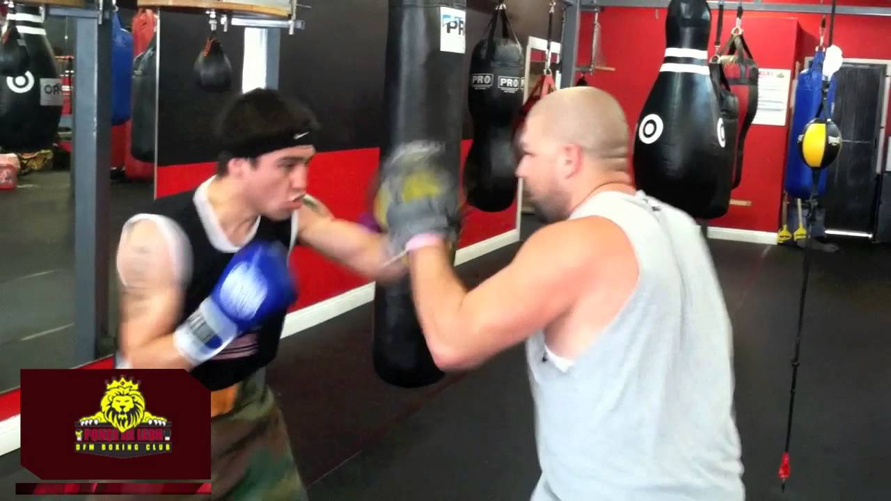 Roy Tapia y Gilbert entrenando duro - YouTube
