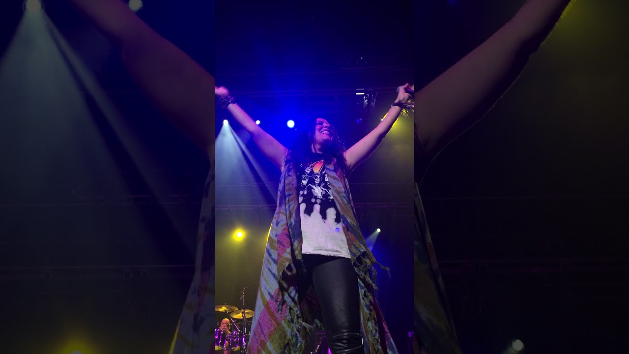 Amazing Moment with Stephanie Calvert - Starship - YouTube