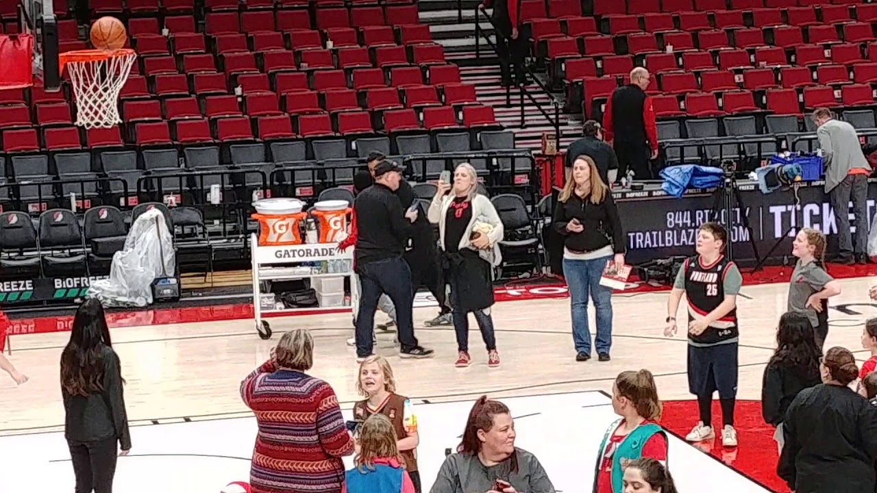 2019 Girl Scout night with the Trailblazers - YouTube