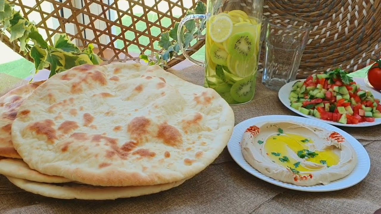 פיתות עיראקיות || Iraqi pita bread - YouTube
