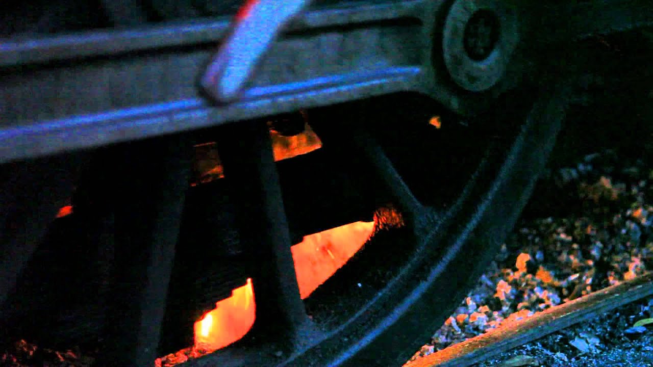 Australian Trains: K160 gets hostled at Maldon Depot - YouTube