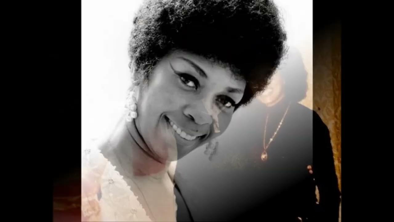 MORREU CISSY HOUSTON. - YouTube