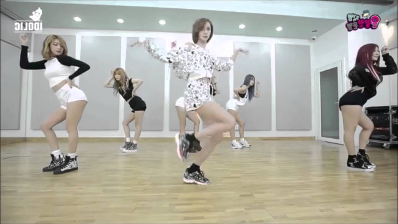 Hello Venus -Wiggle Wiggle & I'm Ill- *Noiz Remix* Mirror Dance - YouTube