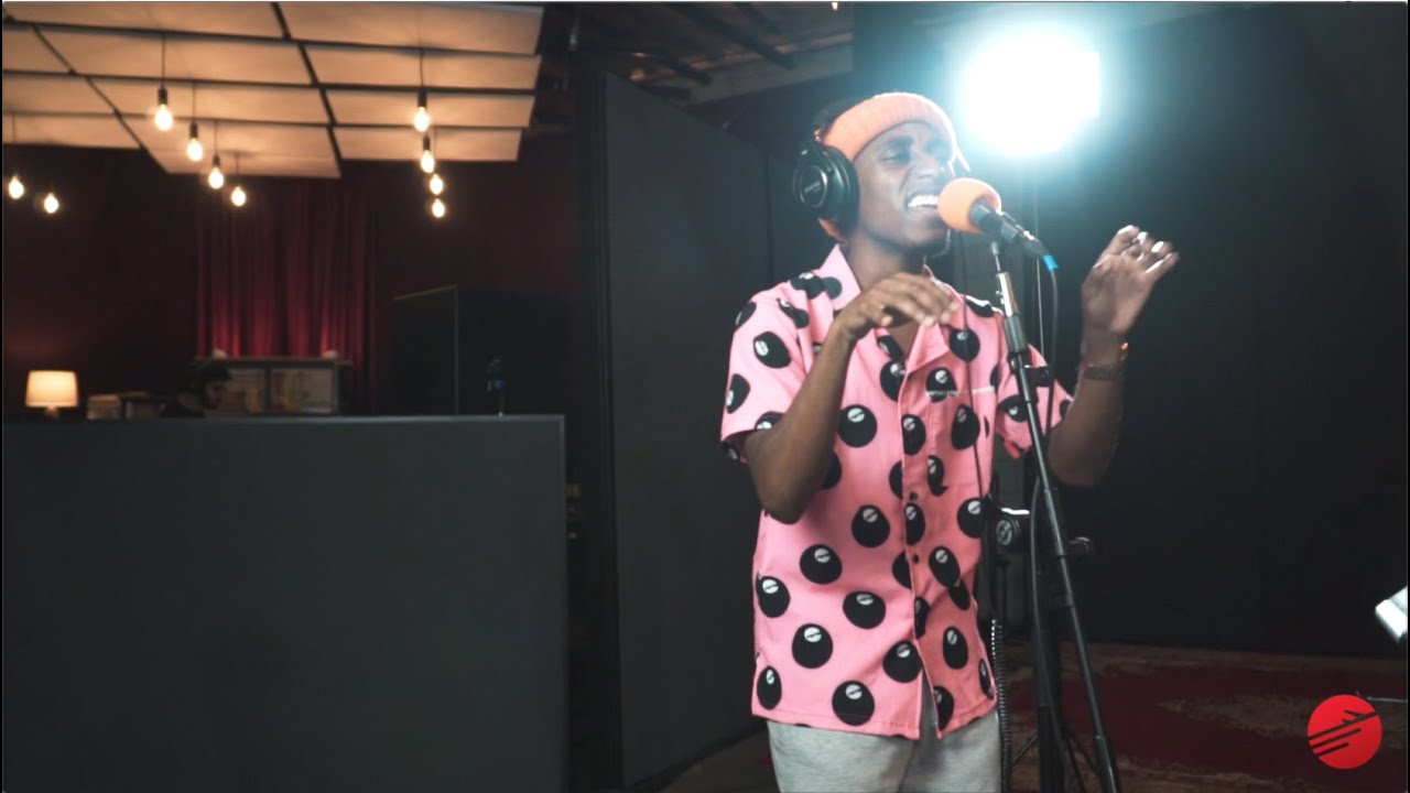 Reggie Becton- "Rainin' In LA" | Live @ In Flight Music Group - YouTube