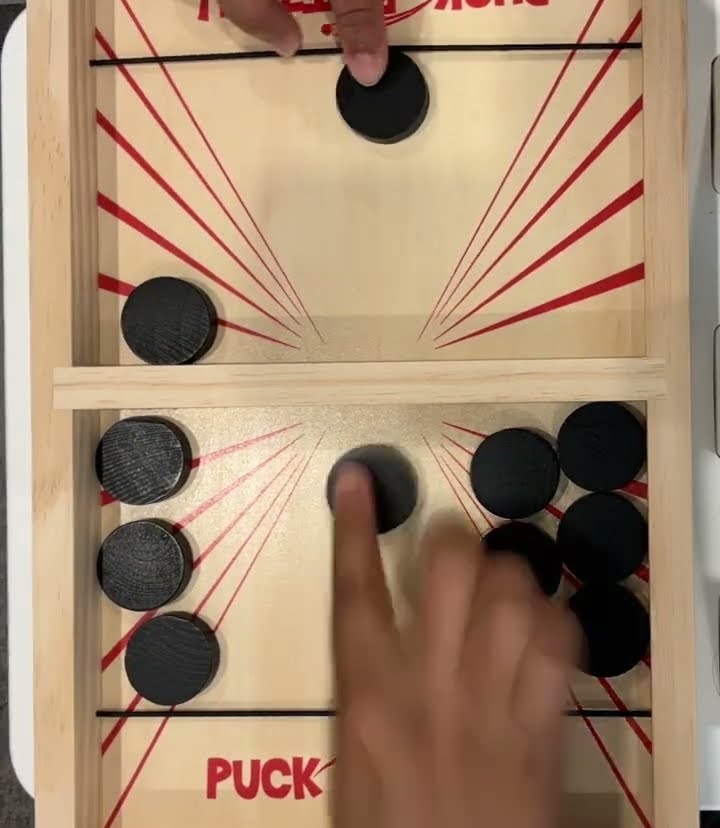 How to play puck battle#game #viral - YouTube
