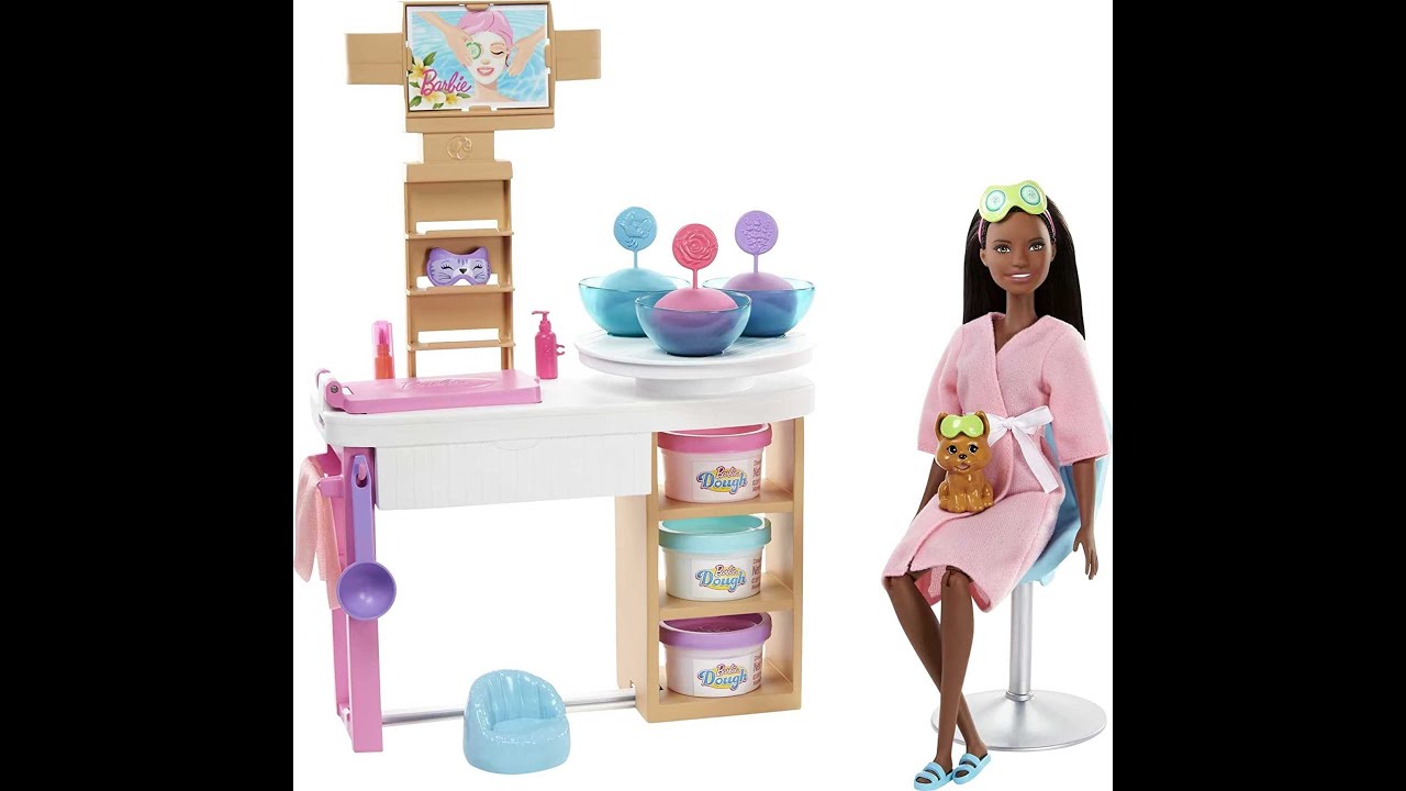 BARBIE FACE MASK SPA DAY! PLAYSET BRUNETTE BARBIE. - YouTube