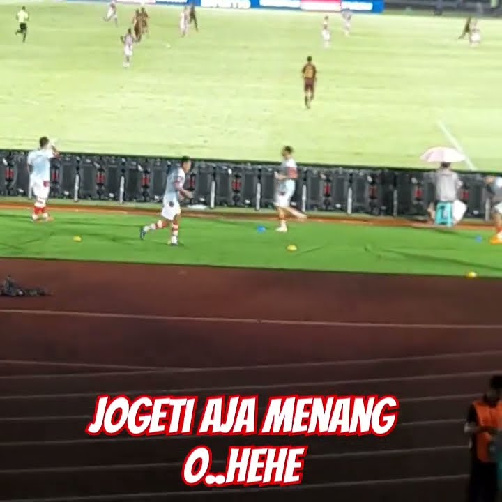 jogeti aja#pasoepati #surakartans #persissolo #sepakbola #asolole - YouTube