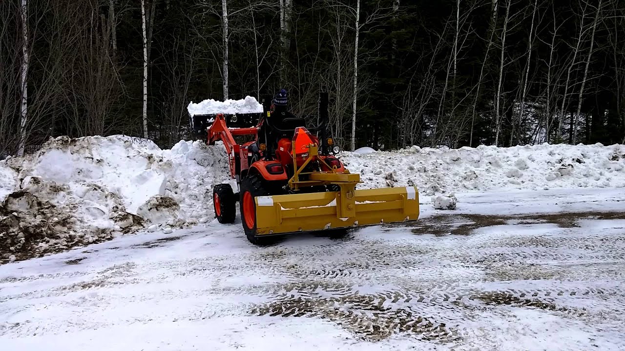 Willie learning to use the loader on Kioti CK2510 - YouTube