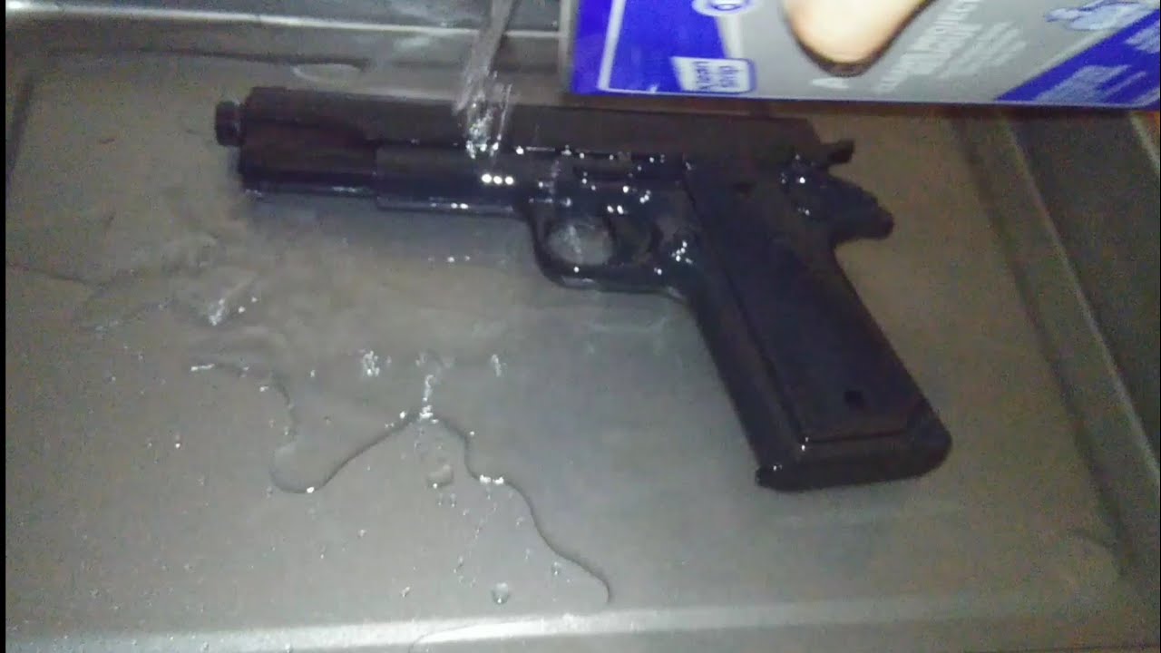 Plastic Airsoft Pistol VS Acetone And Lacquer Thinner - YouTube