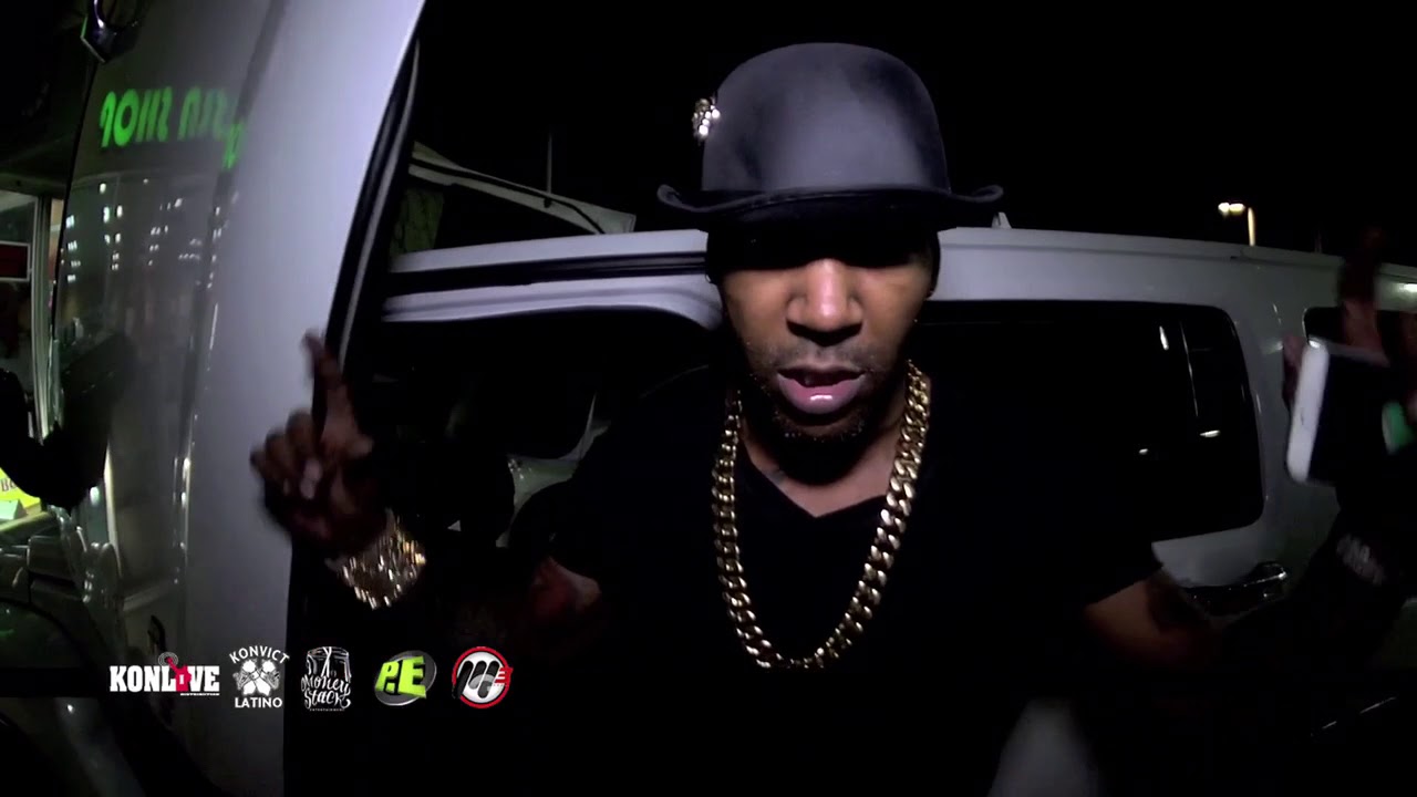 Omega El Fuerte- En La Avenida ( Clip Vidéo ) - YouTube