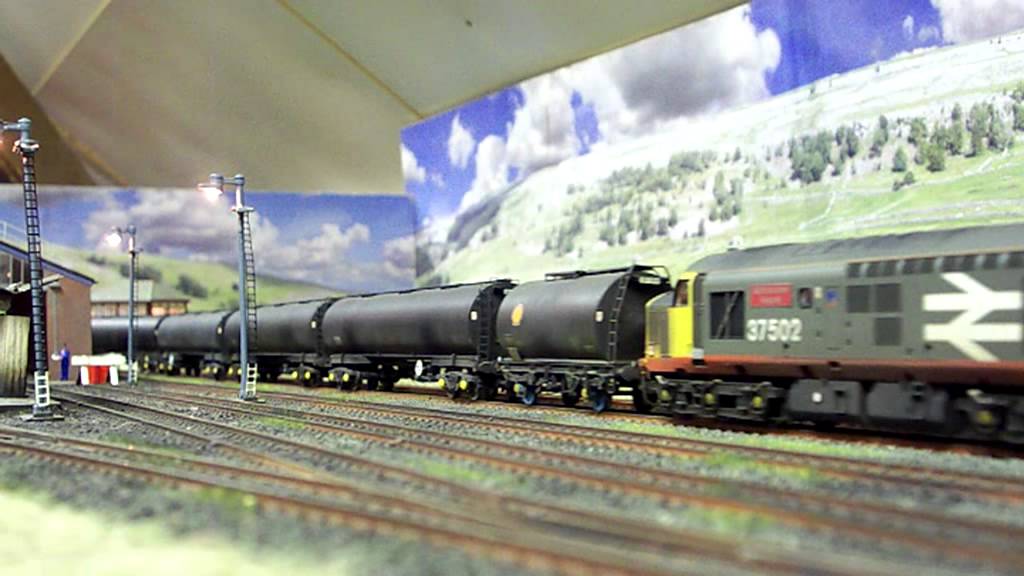 class 37501 & 37502 bogie tanks - YouTube