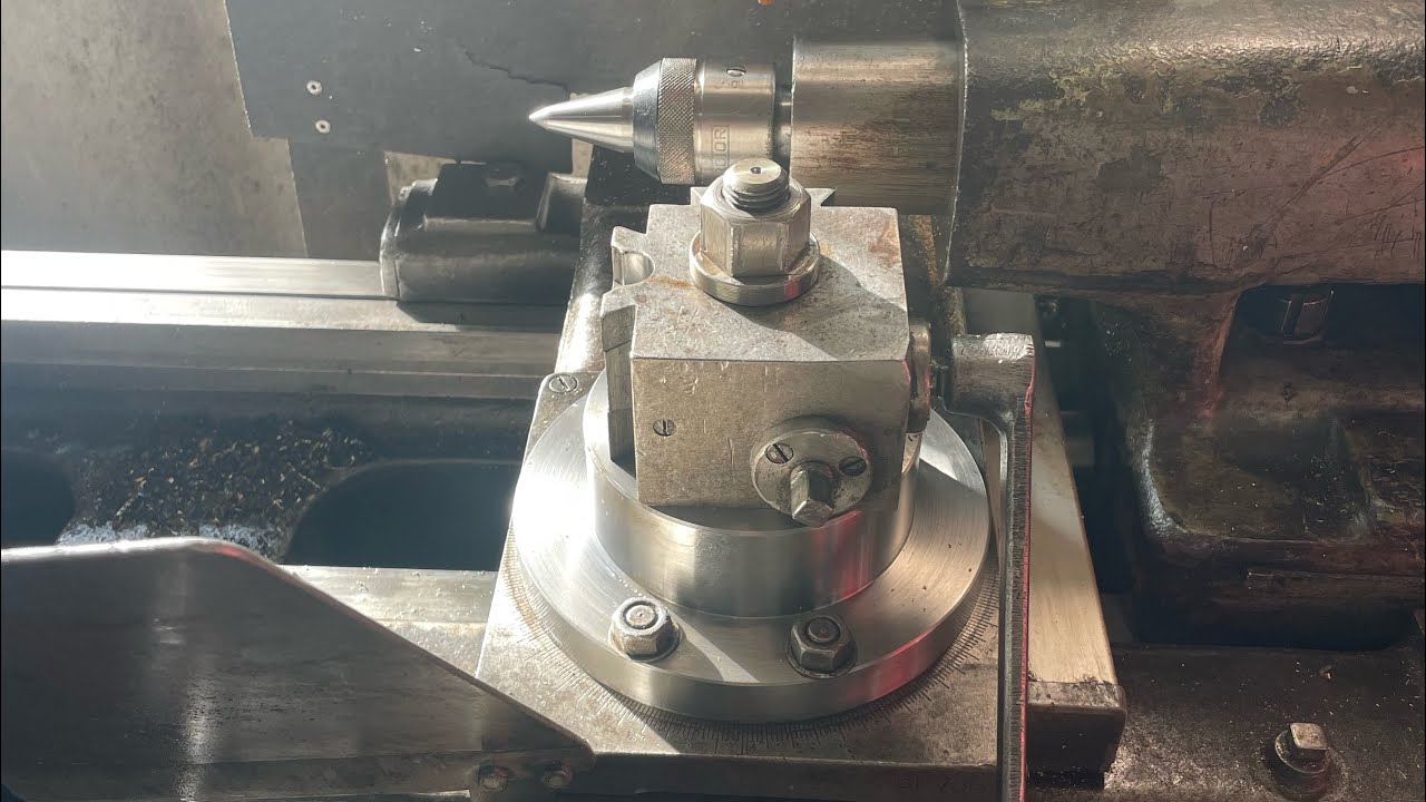 Înlocuirea saniei port cuțit la strungul sn400 - YouTube