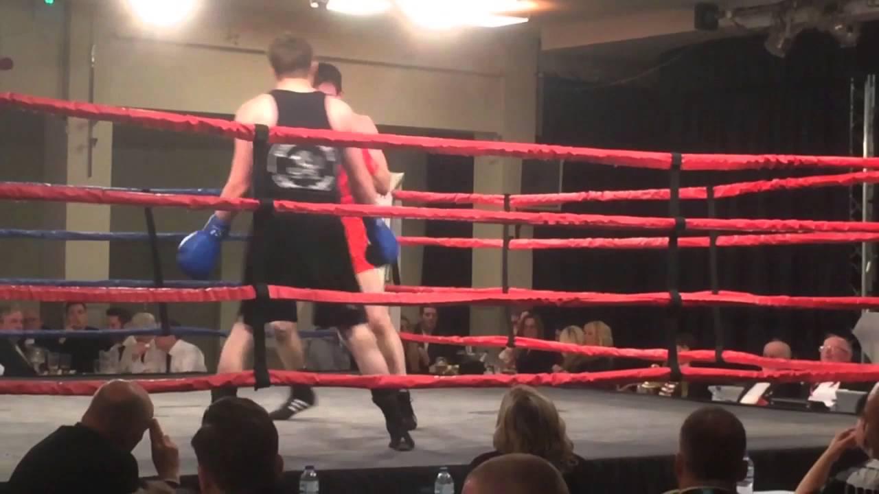 Jake Toogood (Paddy John's) vs Danny Smith (Launceston) - YouTube