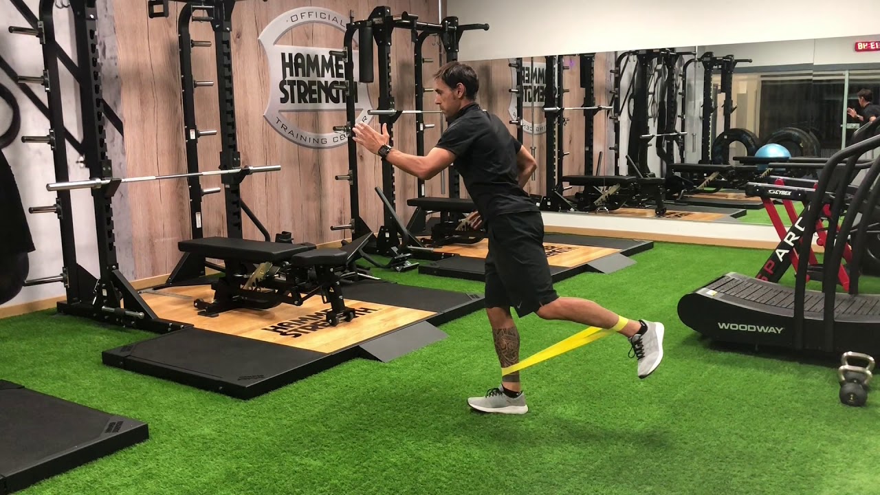 PATADA ATRAS CON GOMA ACTIVACIÓN - YouTube