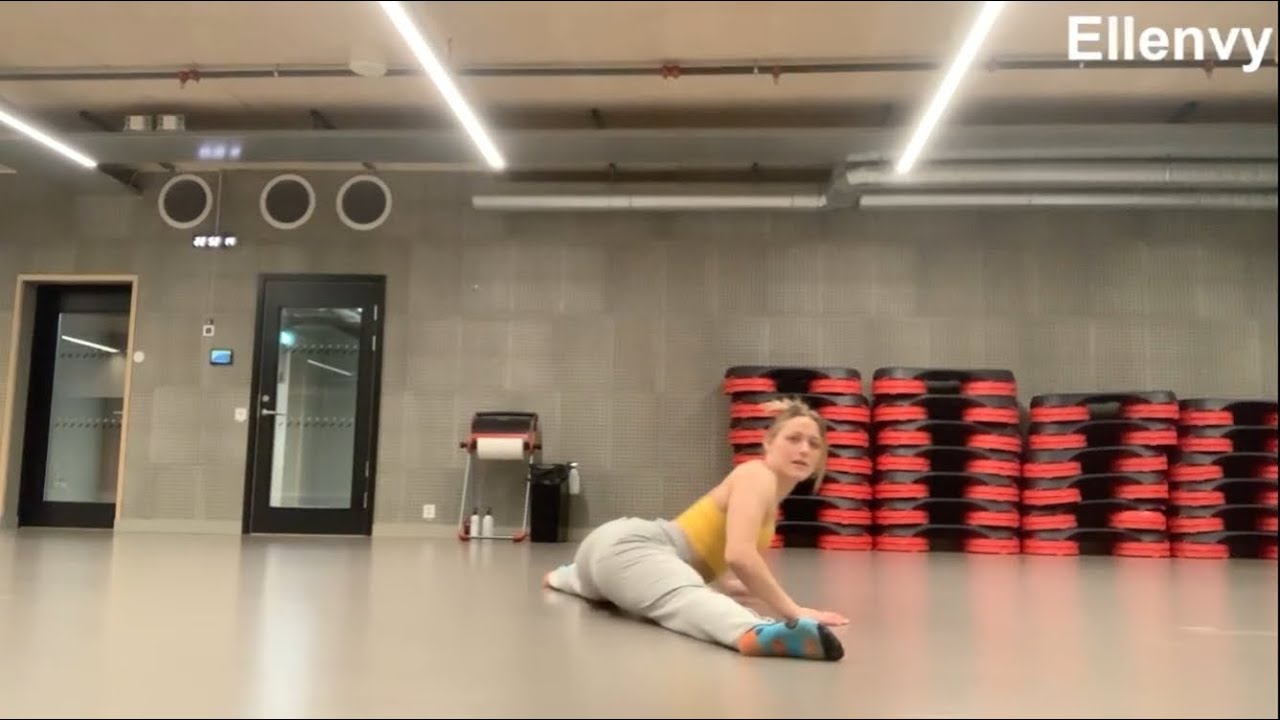 Ellenvy - Flip to Splits - YouTube