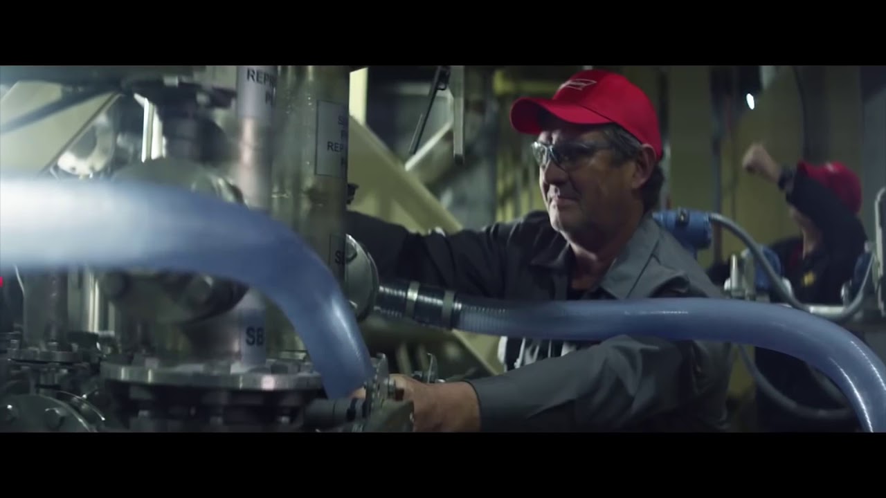 Budweiser “Stand By You” | 2018 Super Bowl LI Commercial - YouTube