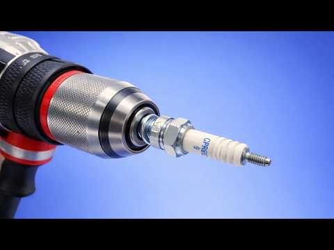 You Don’t Need a Sharpener! A Special Way to Sharpen Scissors Using a Spark Plug 😱