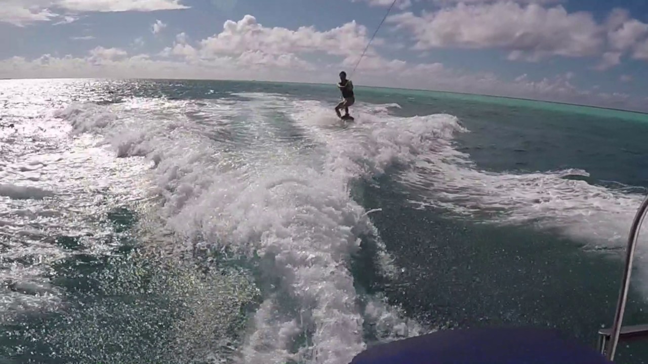 【Maldives】Wake Board / Beach / Resort / gopro / モルディブ / ウェイクボード - YouTube