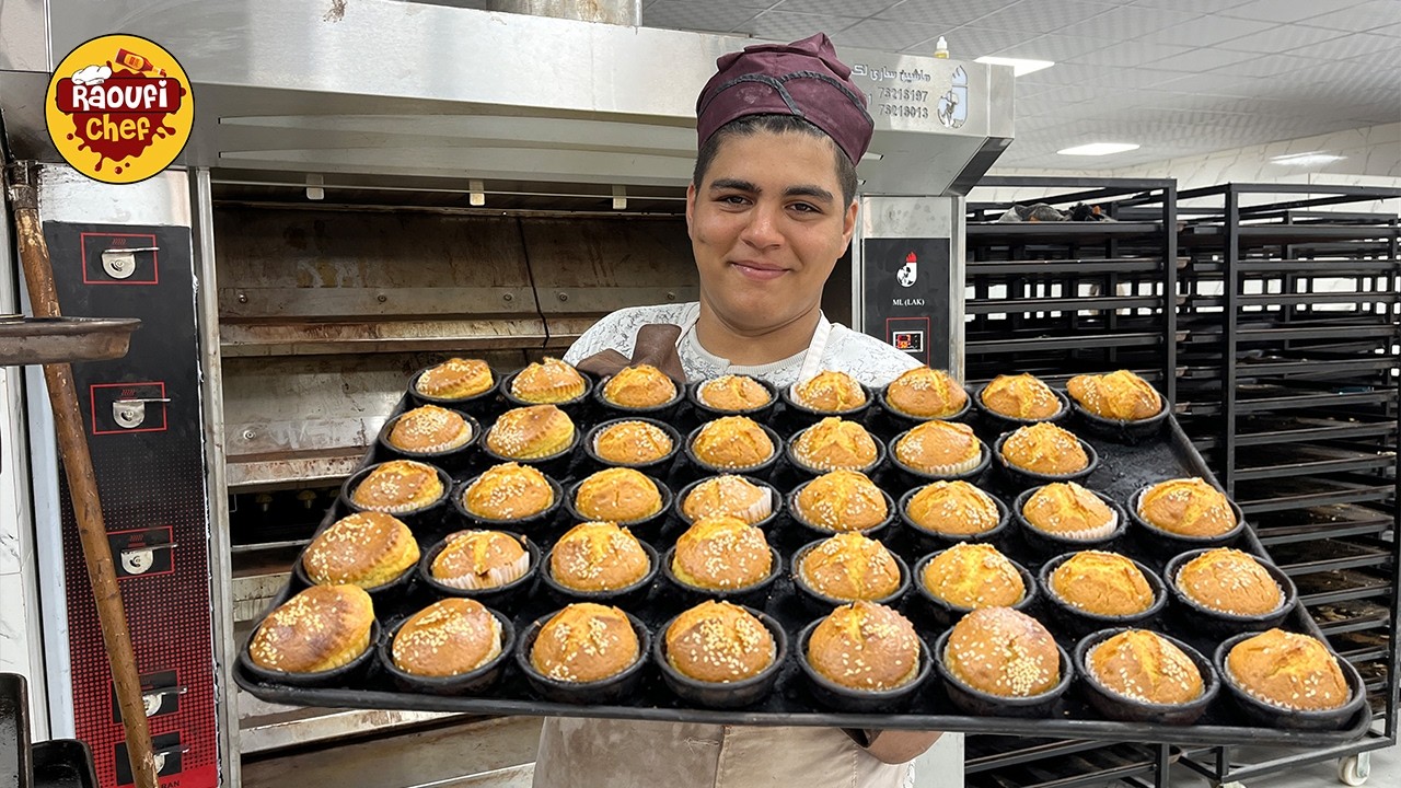 Baking in Bulk: How We Create Giant Cakes & Hundreds of Cupcakes Daily ...