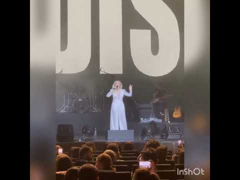 Hadise'nin Bakü Konserinden Çok Özel Görüntüler. #hadise #magazine #baku #azerbaycan #magazin