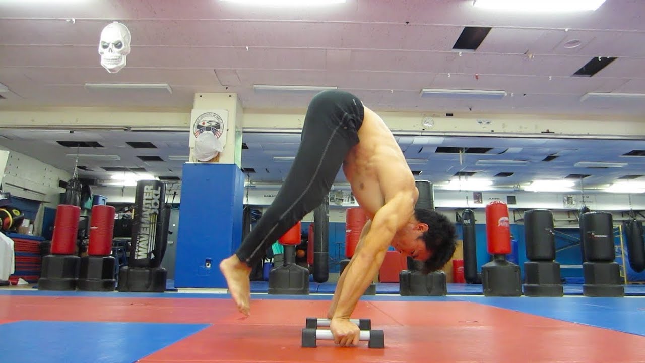 Press to Handstand Tutorial (THE most effective way) / 물구나무 밀기 강좌 - YouTube