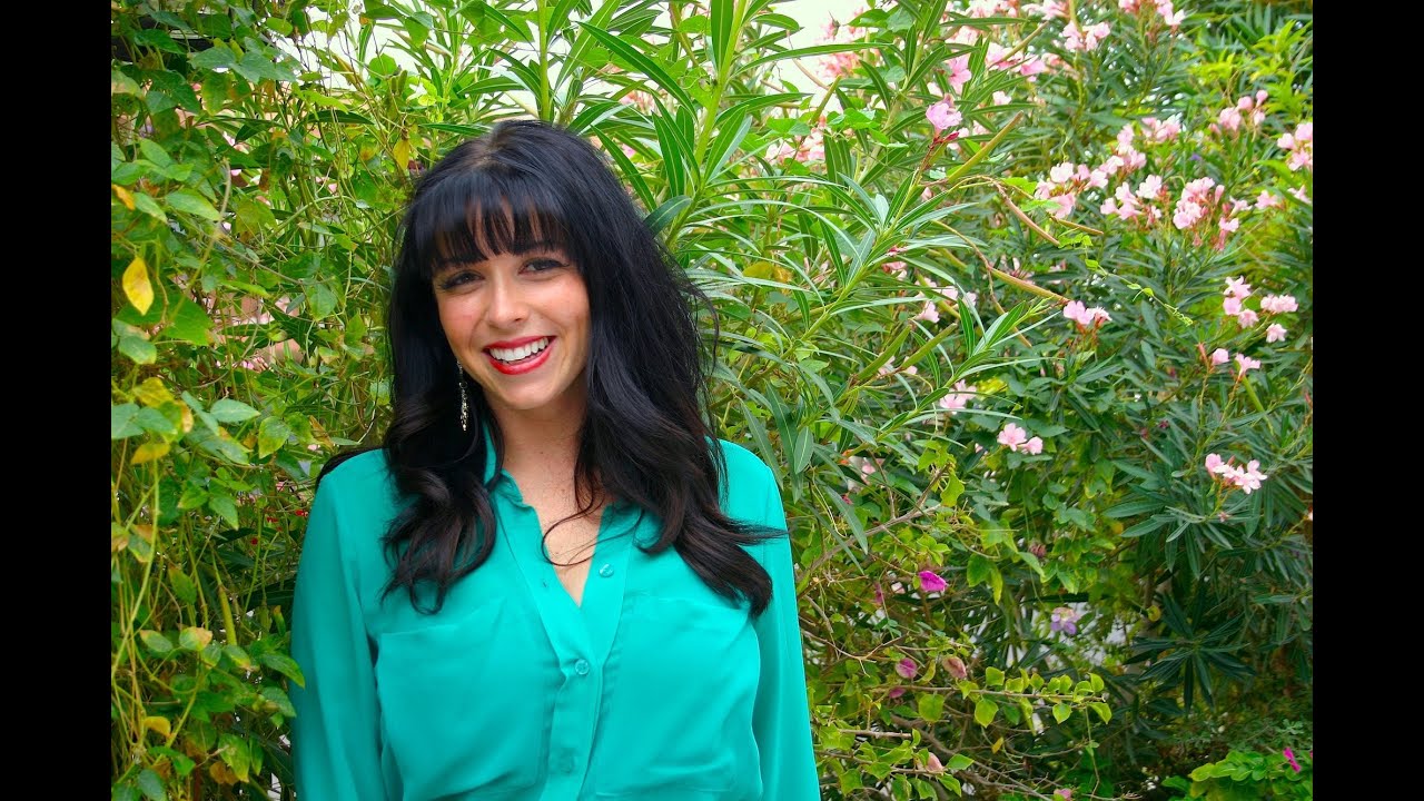 Elle Shelley: 5 Reasons Why I Love Living in the Valley - YouTube