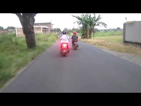 Uyon Uyon Pengantar Tidur 002 - Nyamleng Gendinge Ayem Uripe - Gending Jawa nyess