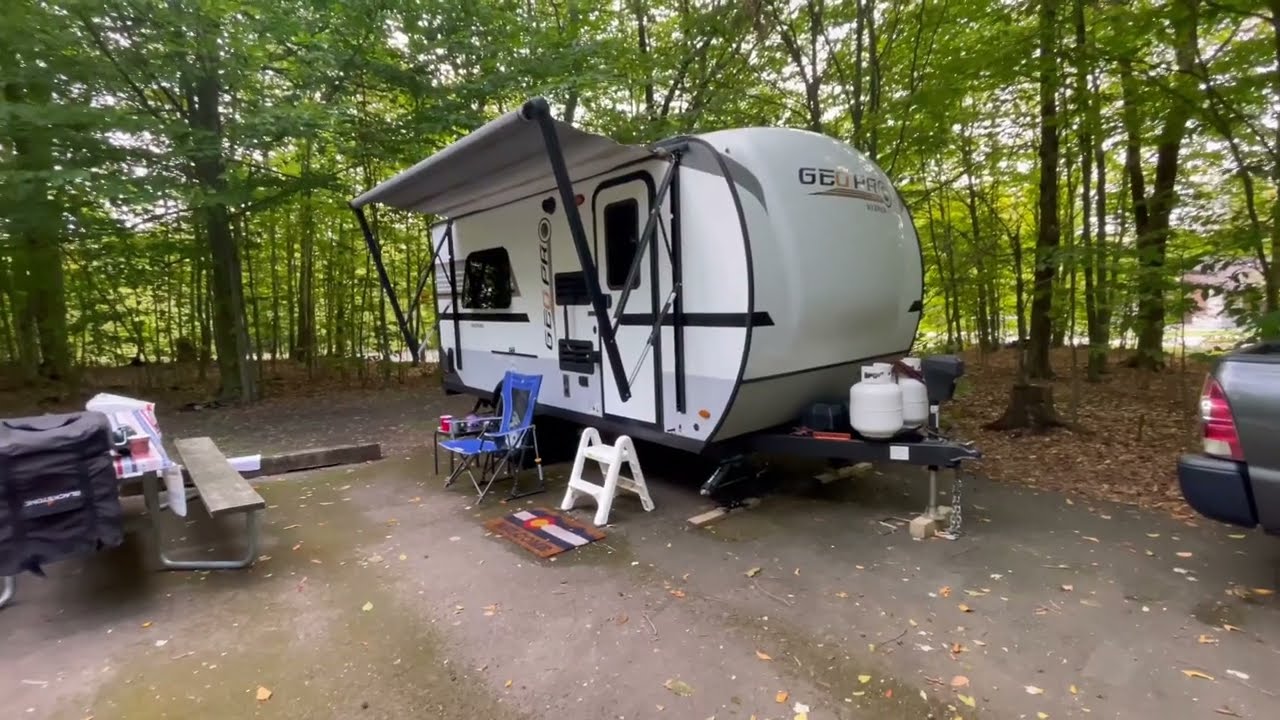 Geo Pro 16 Toy Hauler - YouTube