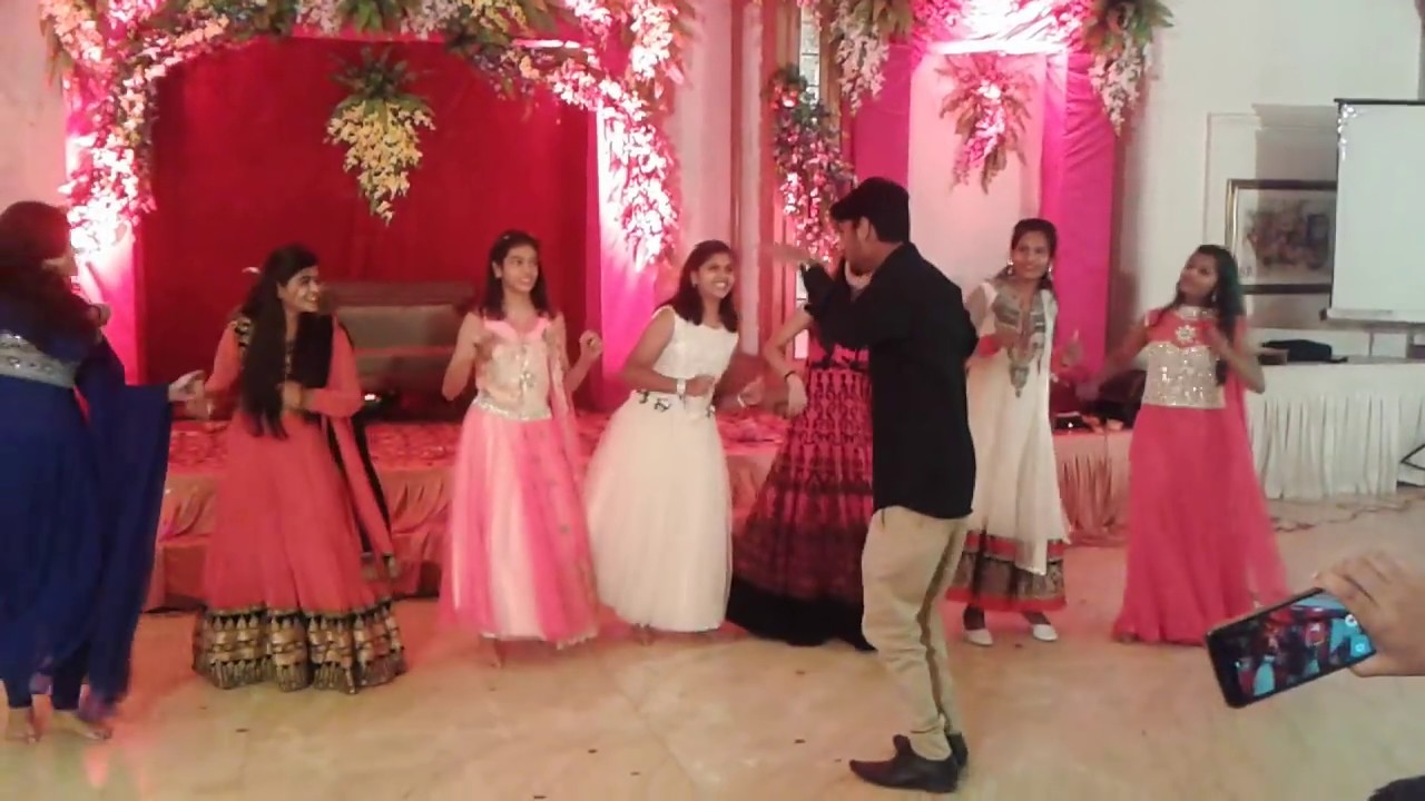 jijaji jijaji dance performance on engagement of Manisha and Siddharth ...