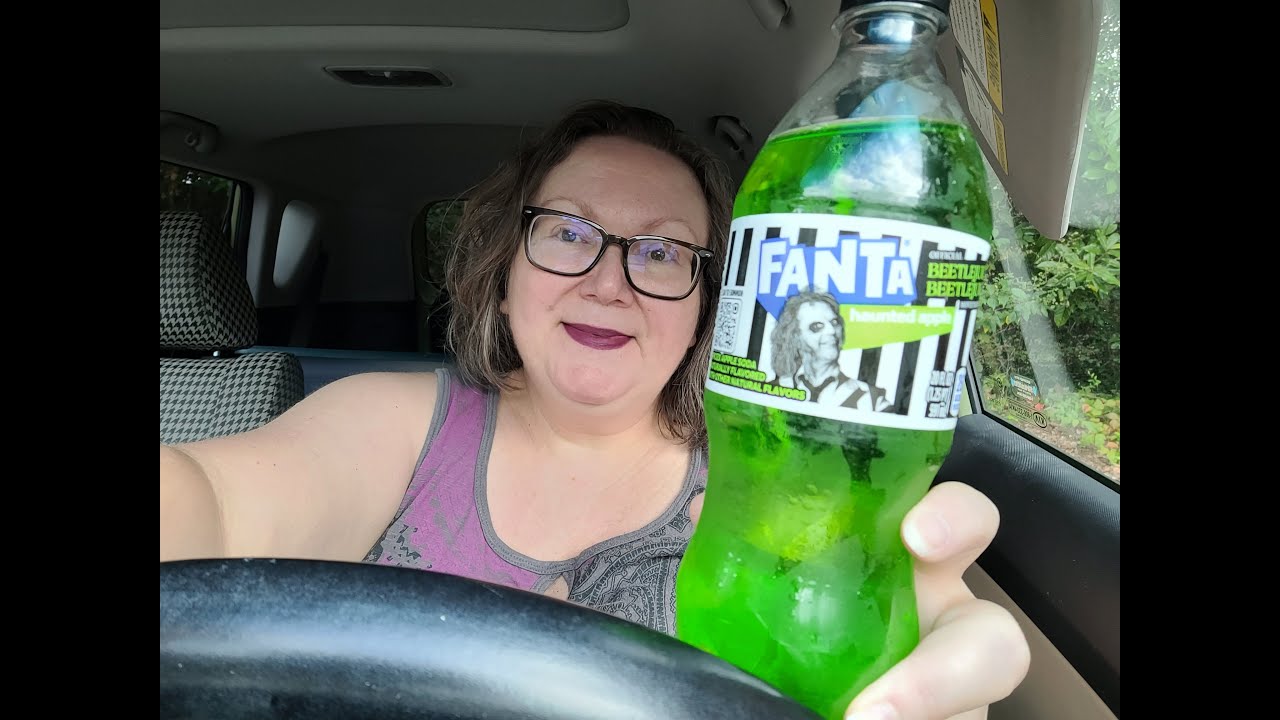 Beetlejuice Haunted Apple Fanta 🍏 - YouTube