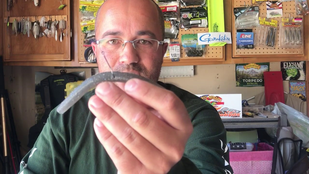 How to Wacky Rig a Senko - YouTube