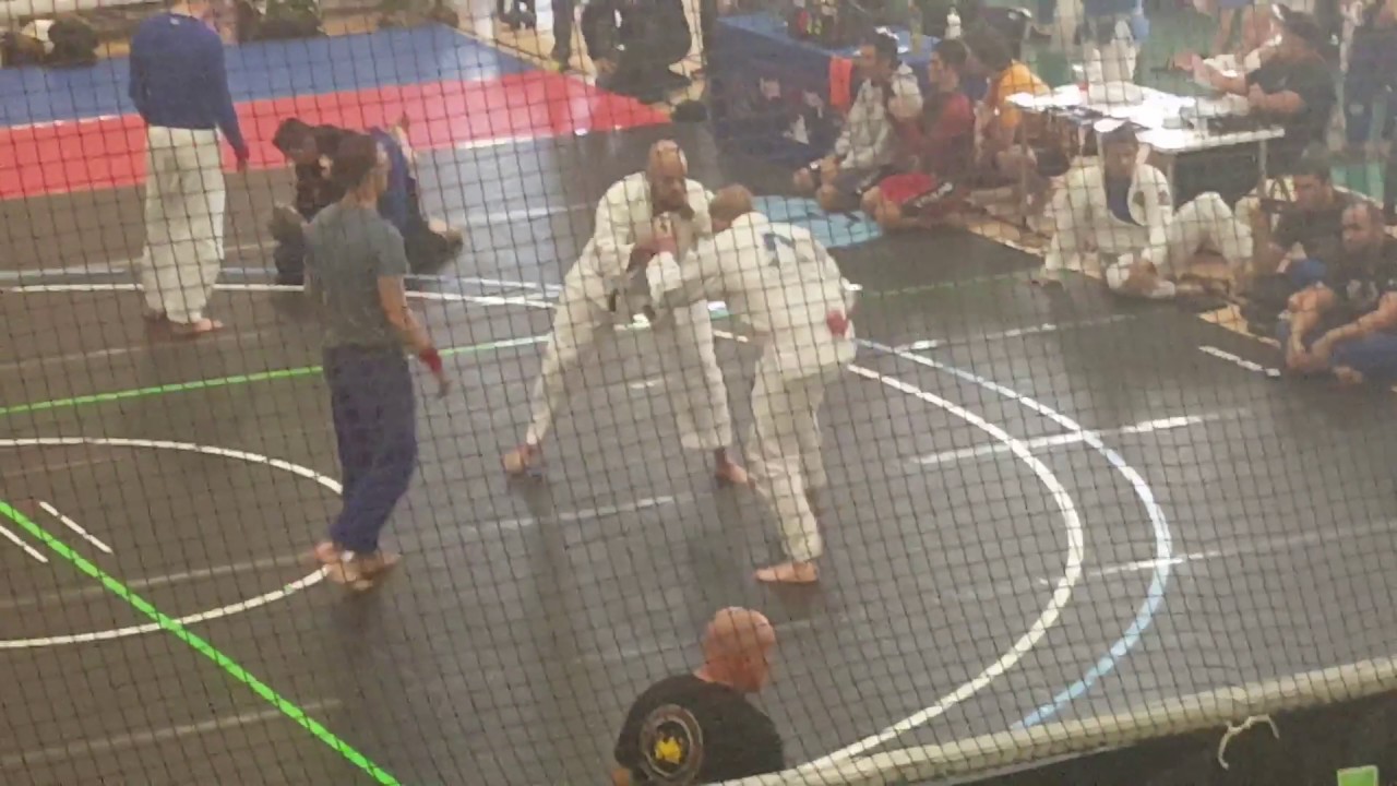 BJJ white belt ultra heavy weight class - YouTube