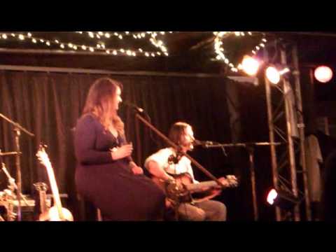 Ryan Underhill and Hana Brenecki @The Wheaty- Bollingbrook Street - YouTube