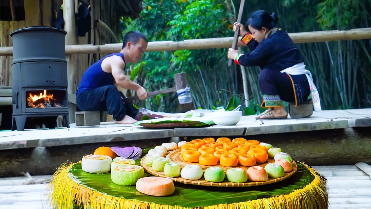 Grinding rice by hand and making sticky rice cakes - A joyful day of ...