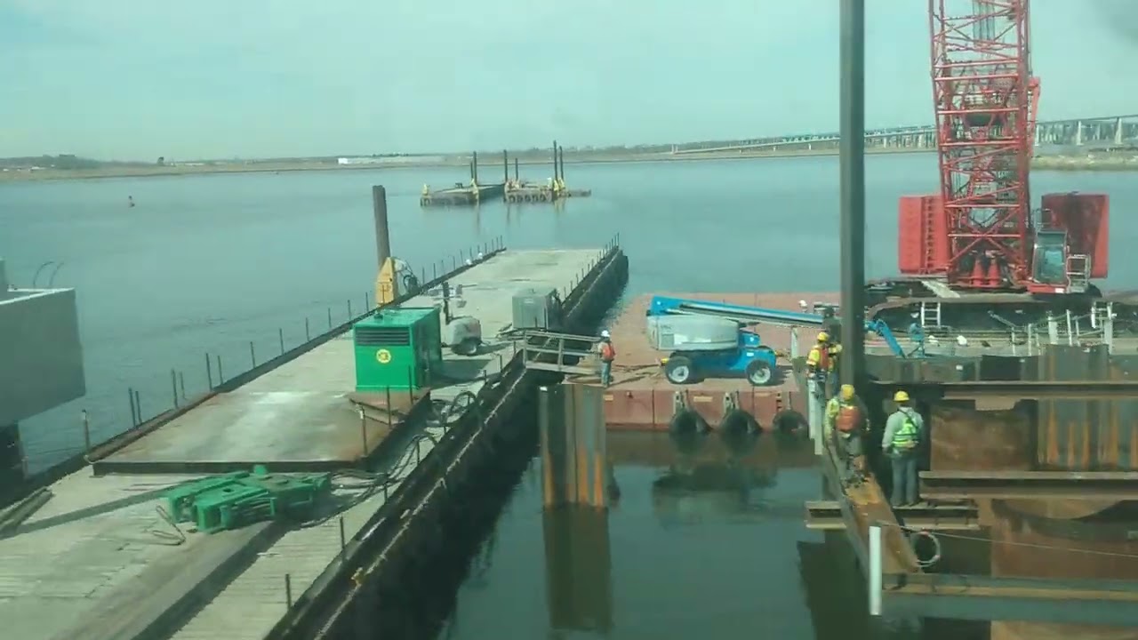 New Jersey Transit construction of the new train bridge on the Raritan ...