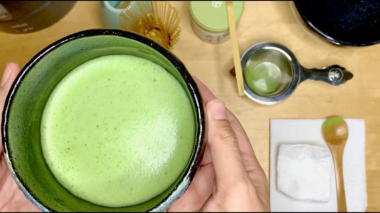 How I prepare matcha at home - YouTube