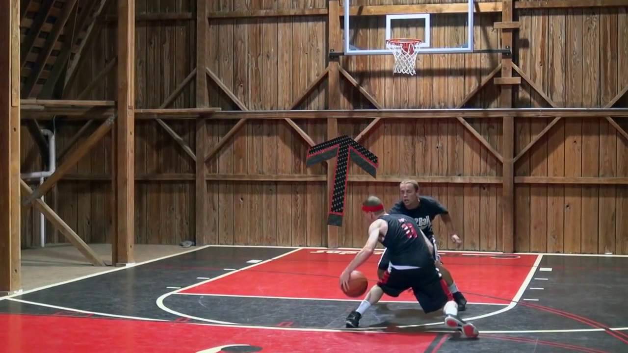 how to cross over basket ball / basketball crossover - YouTube