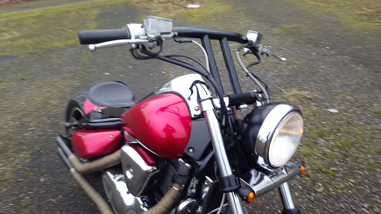 Vl 1500 candy red Bobber - YouTube