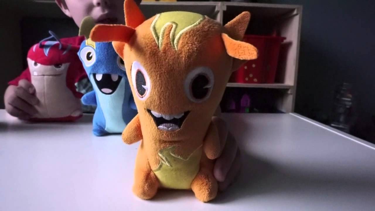Slugterra Stuffed Animal Review. Burpy, Joules, Doc and Bludgeon - YouTube